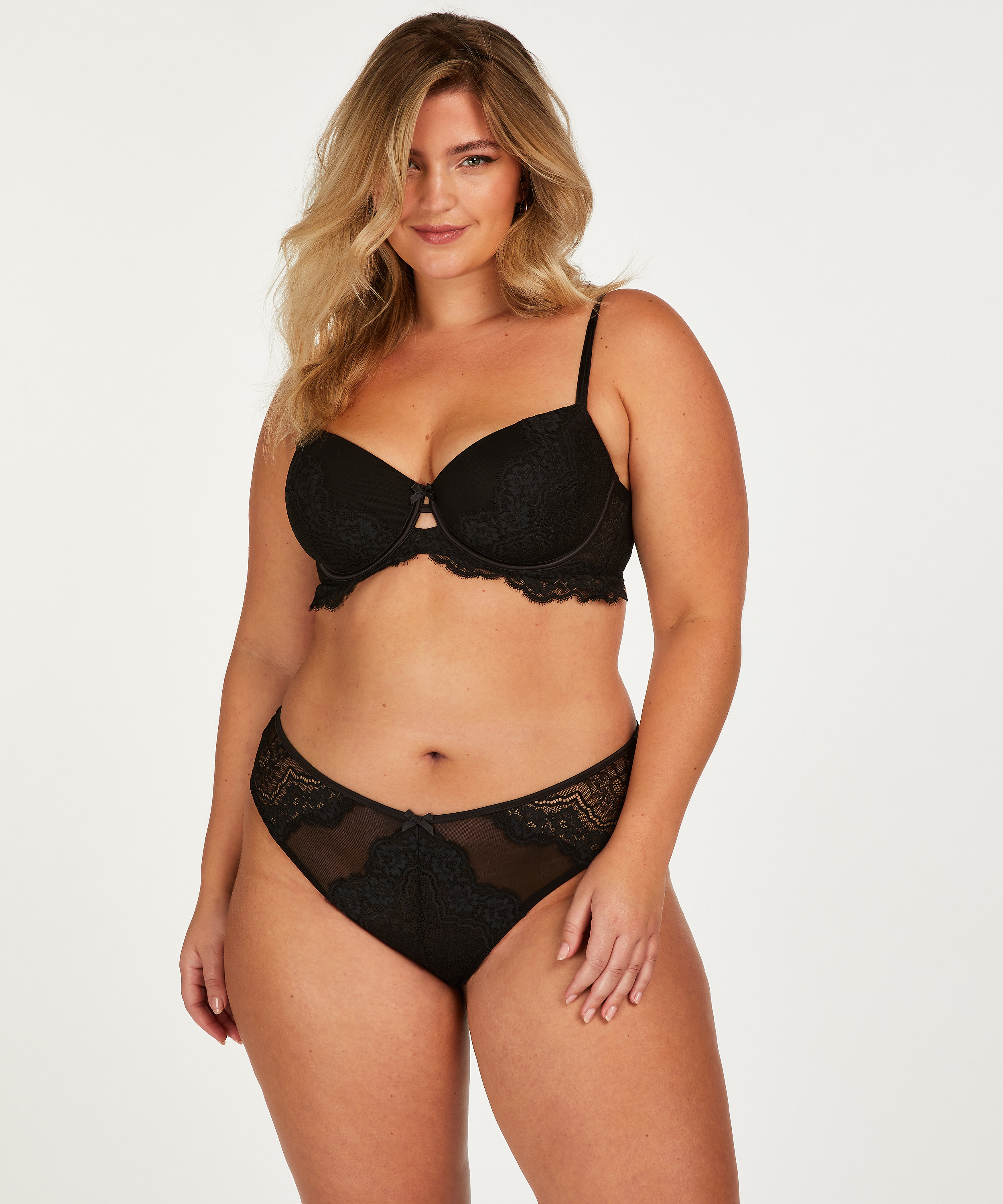 Brazilian Blaise für 24CHF - Brazilians & V-Shapes - Hunkemöller